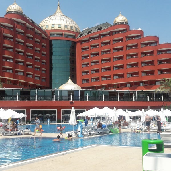 Delphin Palace