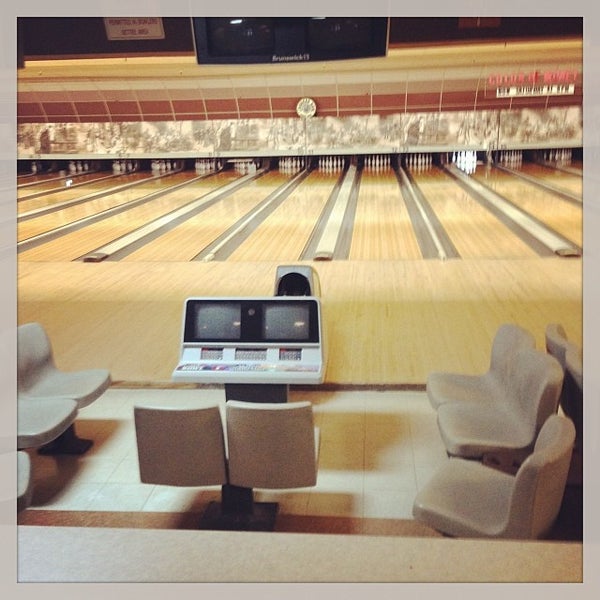 Photos at Linbrook Bowling Center - Bowling Alley in West Anaheim