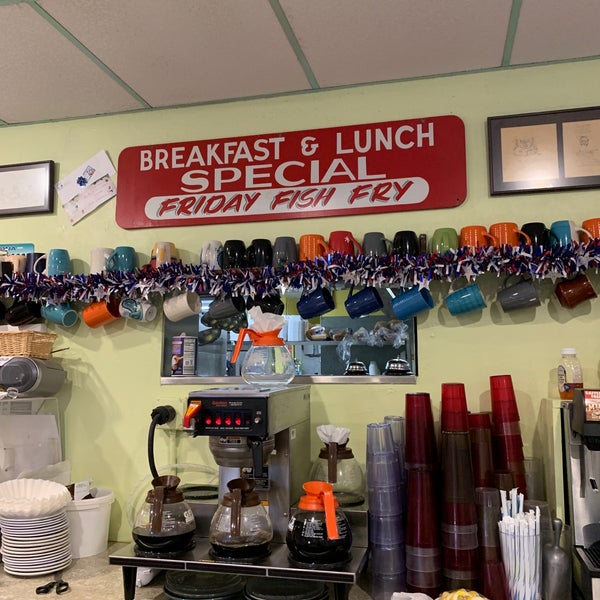 Daddy Maxwell's Diner & Cafe - Diner in Williams Bay