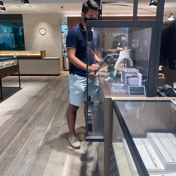 Ben Bridge Jeweler - Tukwila, WA