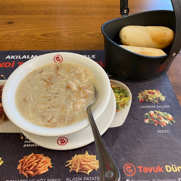 Tavuk Dünyası - Fried Chicken Joint in Maltepe