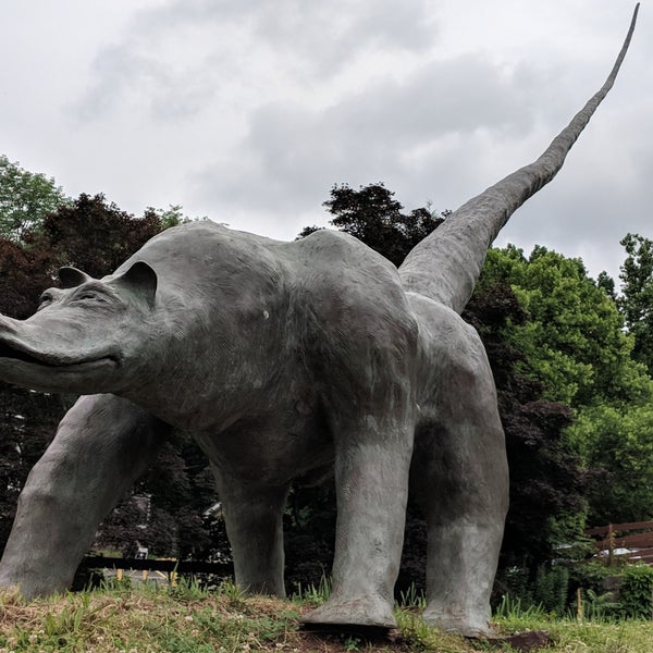 Boomer Statue - Sculpture Garden