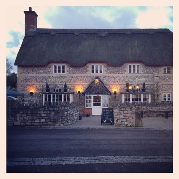 Saxon Arms - Pub in Stratton