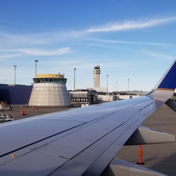 Photos at Gate C26 - Airport Gate
