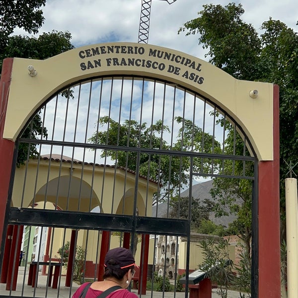 Cementerio Municipal San Francisco De Asis - Cemetery