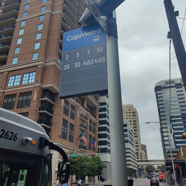 Bus Stop 2643 - Lavaca & 4th - Downtown Austin - 0 consigli