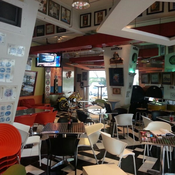 Holy Smoke Cafe - Restaurant in Shah Alam