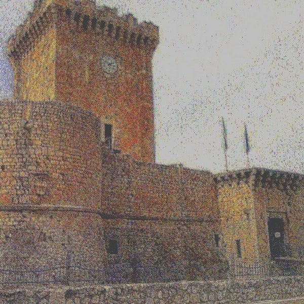 Castello Piccolomini di Ortucchio - Ortucchio, Abruzzo