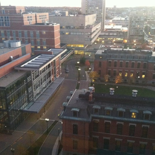 BUMC Alumni Medical Library - South End - 2 tips