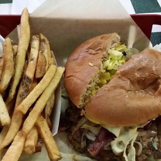 Photos at JG's Old Fashioned Hamburgers - Lake Highlands - 33 tips