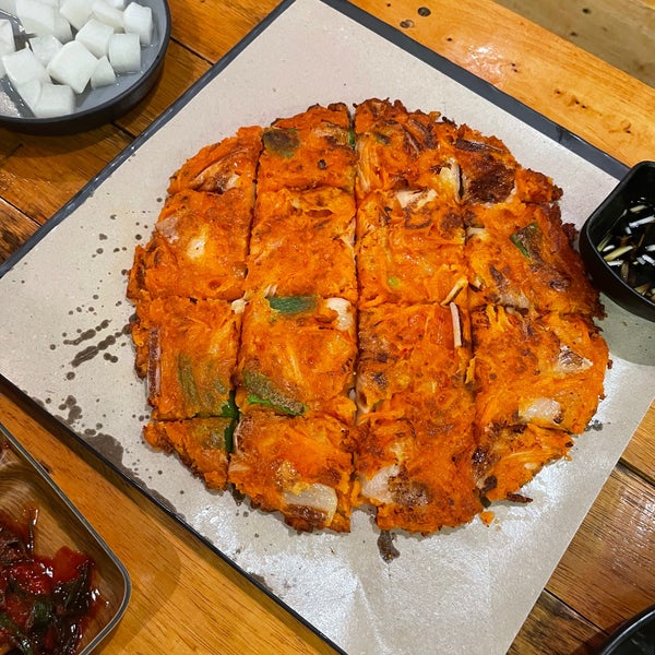 Photos at Ahtti Korean Chicken 아띠 치킨 - Jurong East - Jurong Town, South ...