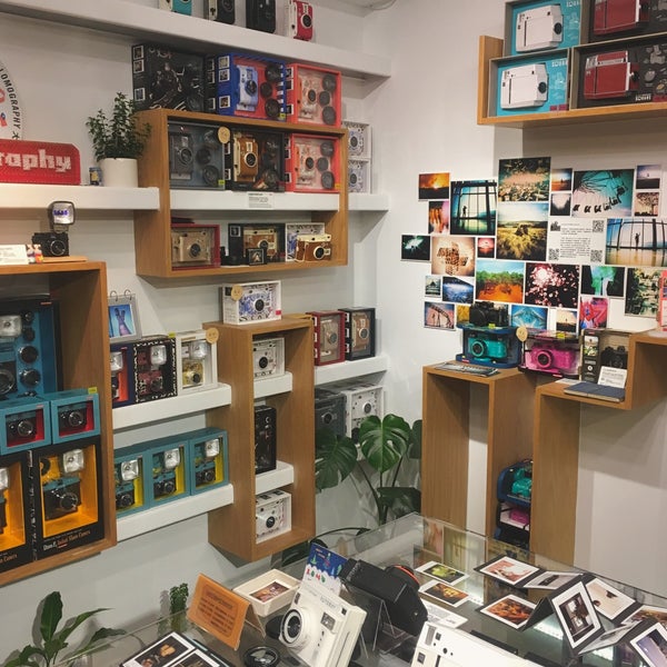 Lomography Gallery Store Taipei - Dà'ān Qū - 敦化南路一段187巷63號