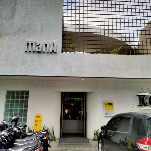 Mana Social Cafe - Jl Buah Batu 127