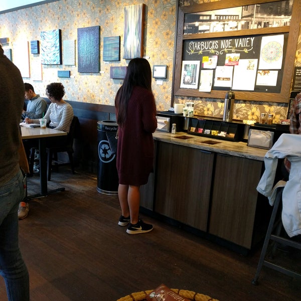 Starbucks - Noe Valley - 22 tips