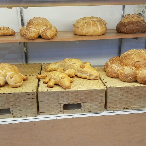 Franz Bakery Outlet - Bakery in Seattle
