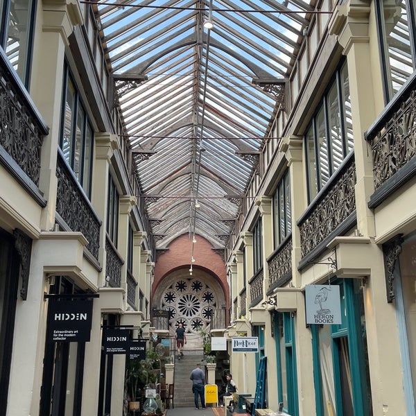 Clifton Arcade - Shopping Mall in Clifton