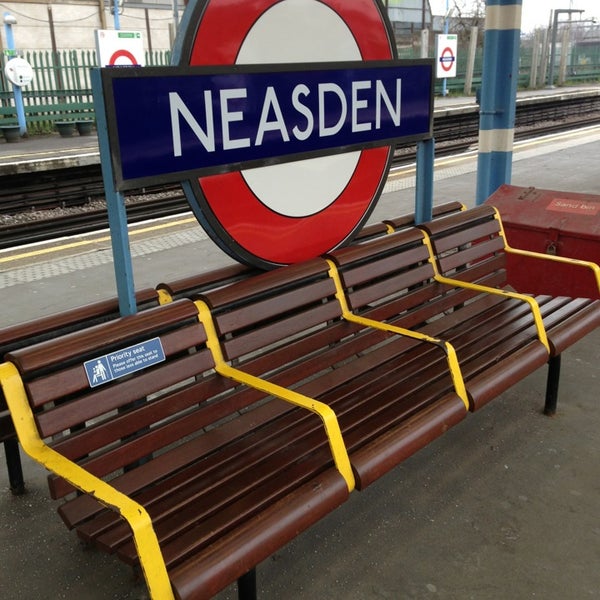 Photos at Neasden London Underground Station - Neasden Ln