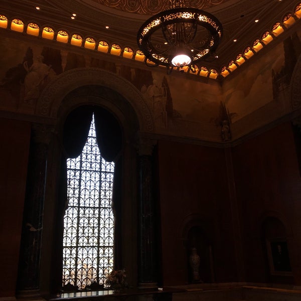 Armstrong Browning Library - College Library in Baylor