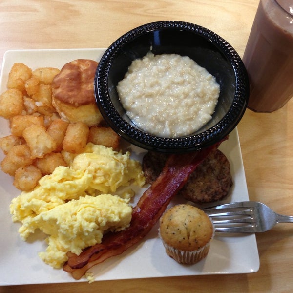 Clark Dining Hall - 221 Jensen Dr