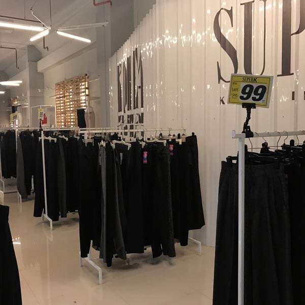 Super K Outlet (ซุปเปอร์เค เอาท์เล็ต) 슈퍼케이 - Clothing Store in จตุจักร
