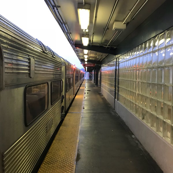 PATCO/NJ Transit: Lindenwold Station - Lindenwold, NJ