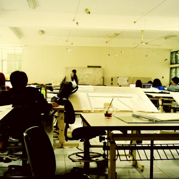 Studio TA Kampus Arsitektur UNDIP - College Lab