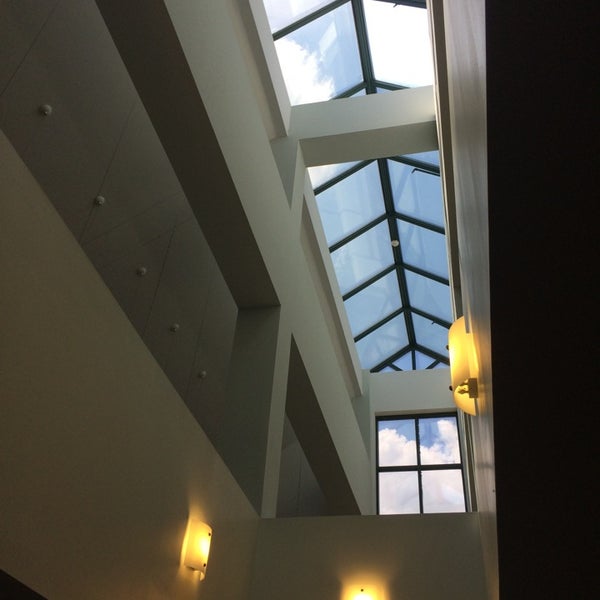 Eckles Library - Foxhall-Palisades - 3 tips