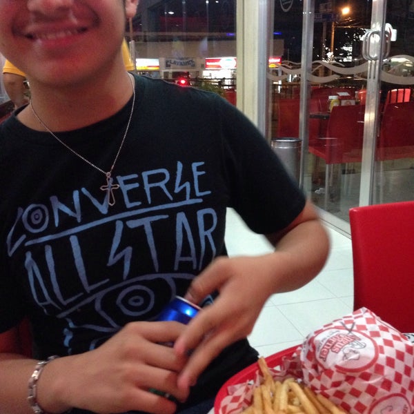 The Angus Corner (Now Closed) - Burger Joint