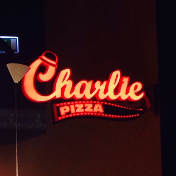 Charlie Pizza Logo
