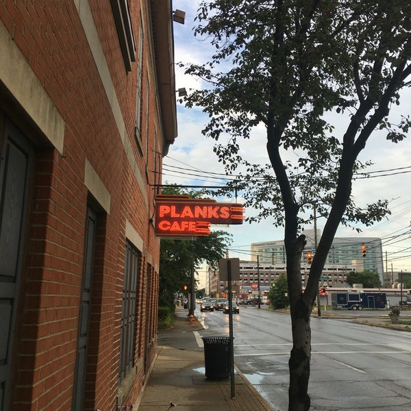 Photos at Plank's Cafe & Pizzeria - Pizzeria