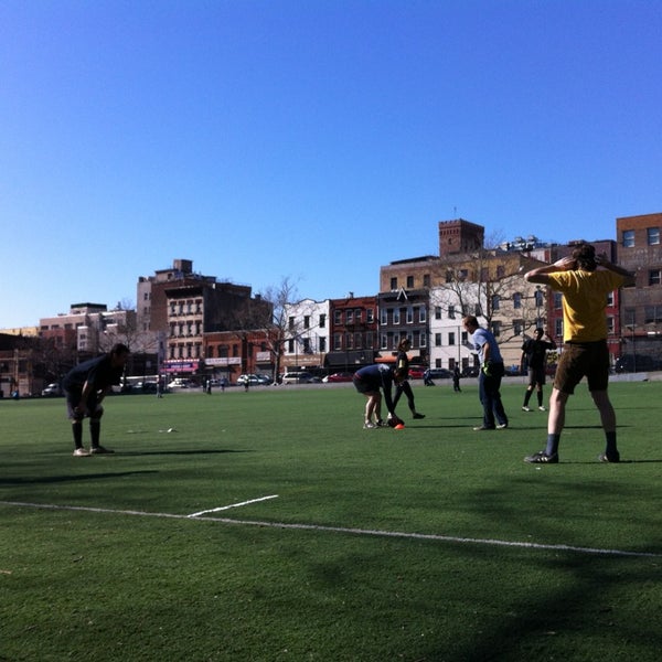 Sternberg Park - East Williamsburg - 4 tips