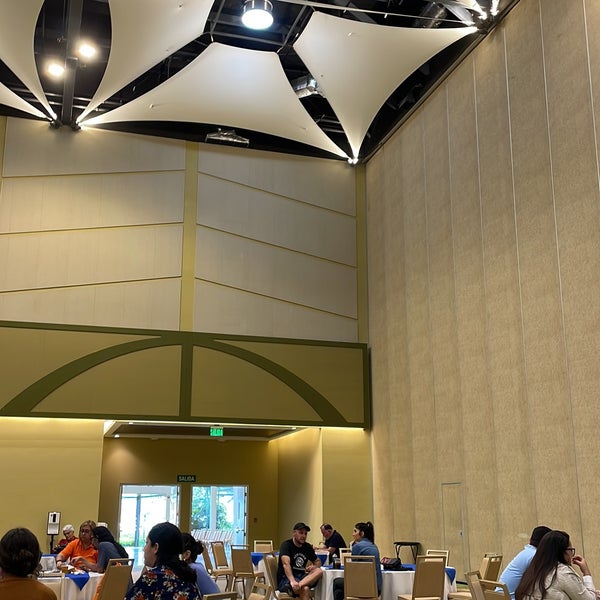 Centro de Convenciones de Costa Rica - Barreal - 1 km este del Mall ...