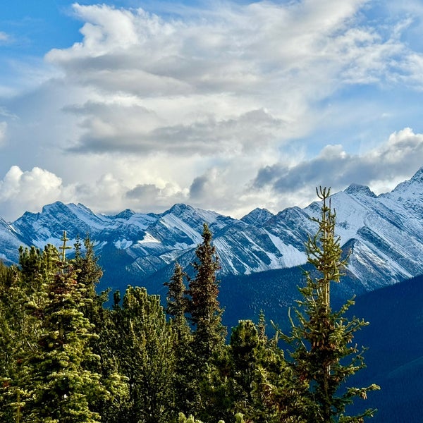 Sulphur Mountain Summit - Scenic Lookout