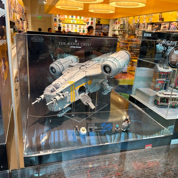 The LEGO Store - Toy Store in Dallas