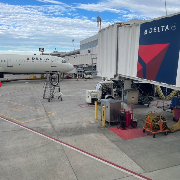 Gate A10 - Romulus, MI
