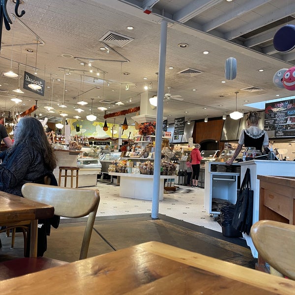 Photos at Elephants Delicatessen - 81 tips from 2777 visitors