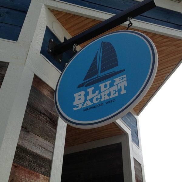 Blue Jacket - 24 tips from 648 visitors