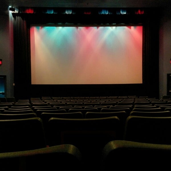 Photos at Edina Mann Theatre - 11 tips from 1557 visitors