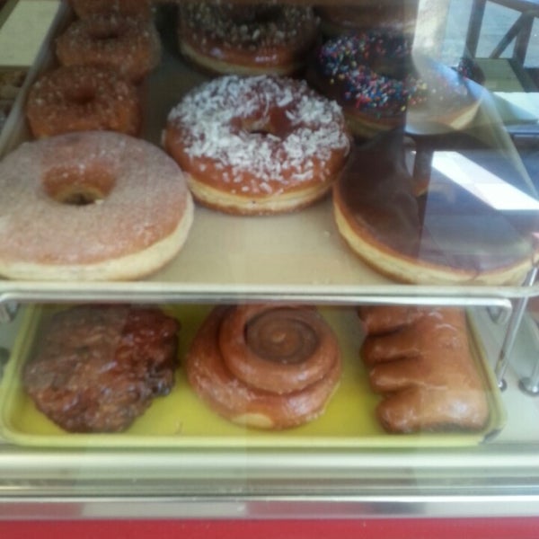 Real Donuts - Bakery