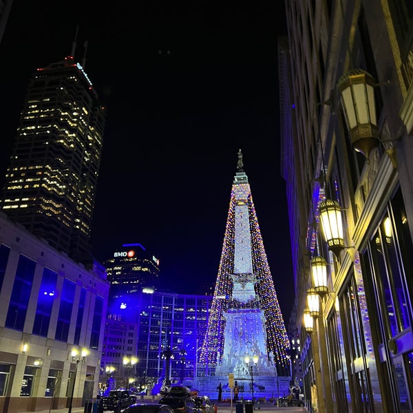 Monument Circle - Downtown Indianapolis - Monument Cir