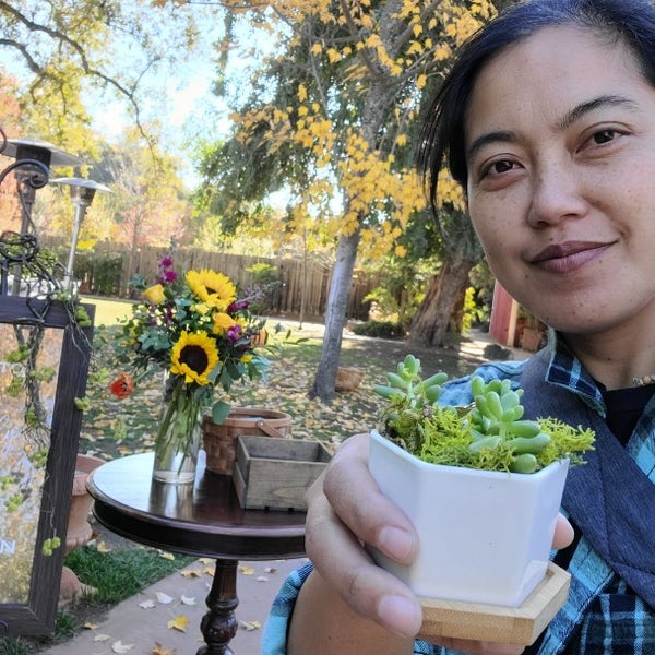 The Flower Farm Country Inn - Garden in Loomis