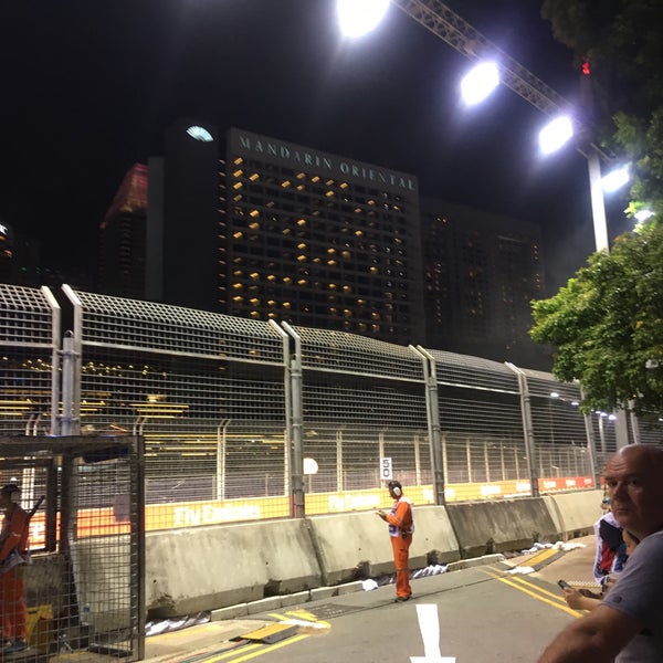 Singapore F1 GP Gate 3A/B: Stamford - Downtown Core - 1 tip