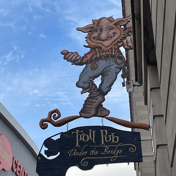 The Troll Pub Under The Bridge - Pub in Louisville