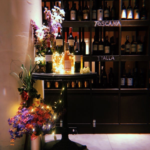 Wine I Love You (ไวน์ ไอเลิฟยู) - Wine Bar in Bang Kapi