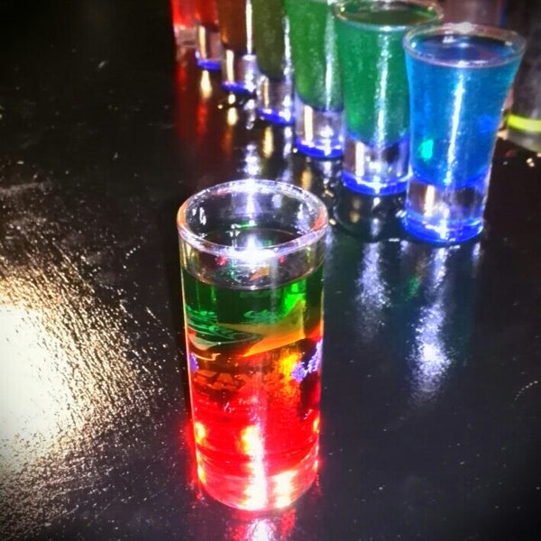 Lives Club - Night Club