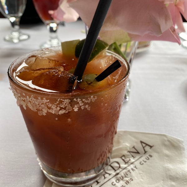 Altadena Town and Country Club - E. Mendocino St.