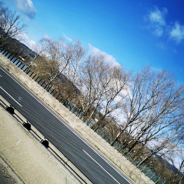 Tuna Nehri Köprüsü - Beach in Vienna