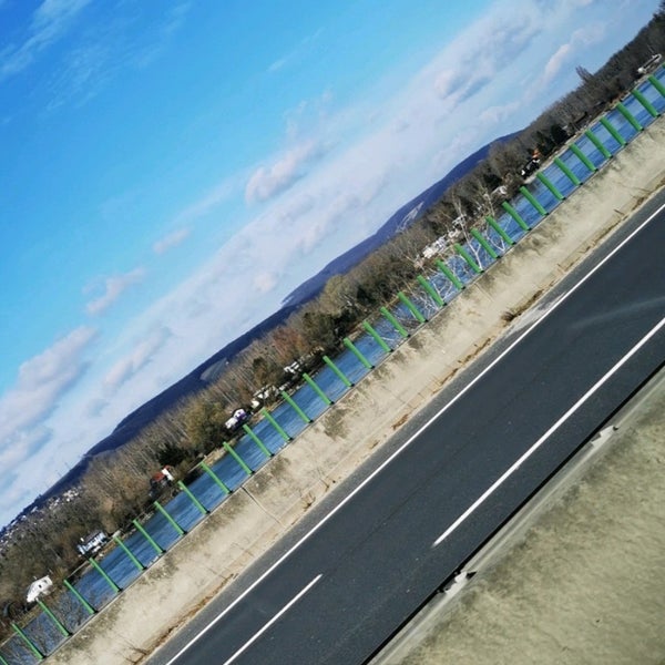 Tuna Nehri Köprüsü - Beach in Vienna