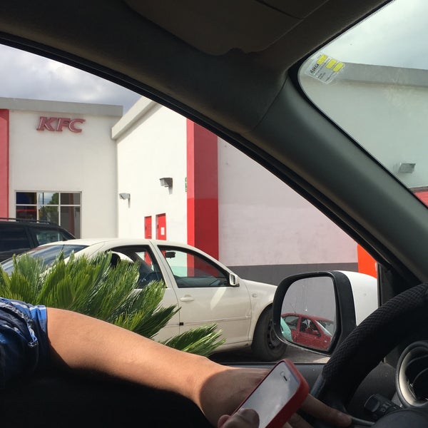 KFC - Saltillo, Coahuila de Zaragoza