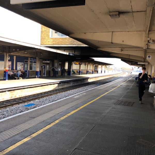 Photos at Banbury Railway Station (BAN) - Rail Station in Banbury